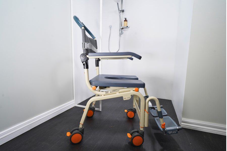Roll-InBuddy Lite SB6c from Showerbuddy - mobility aid for roll-in ...